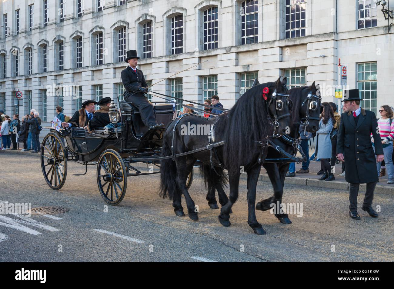 Horse drawn open carriage carries City of London dignitaries in ...
