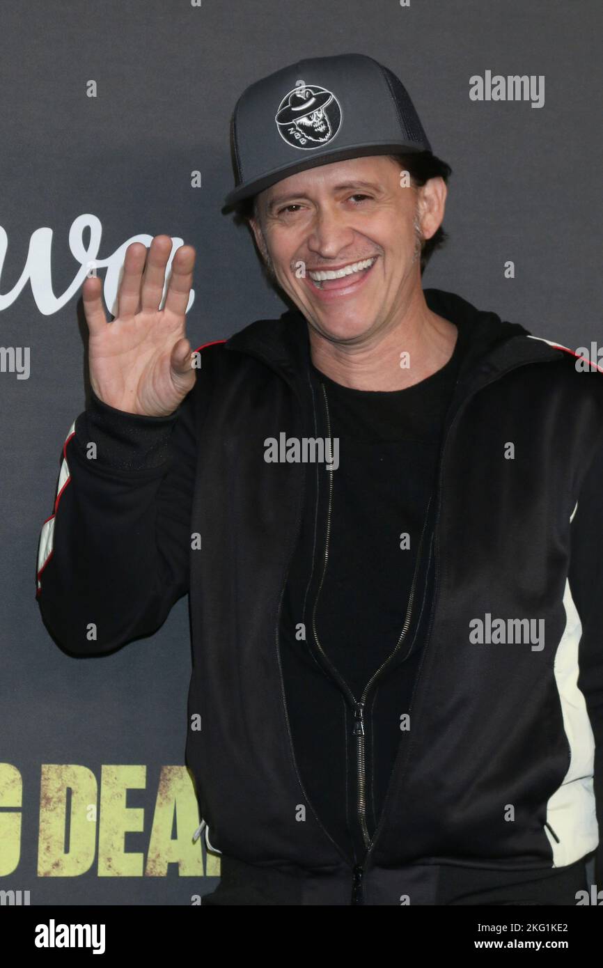 LOS ANGELES - NOV 20: Clifton Collins Jr at The Walking Dead Finale at ...