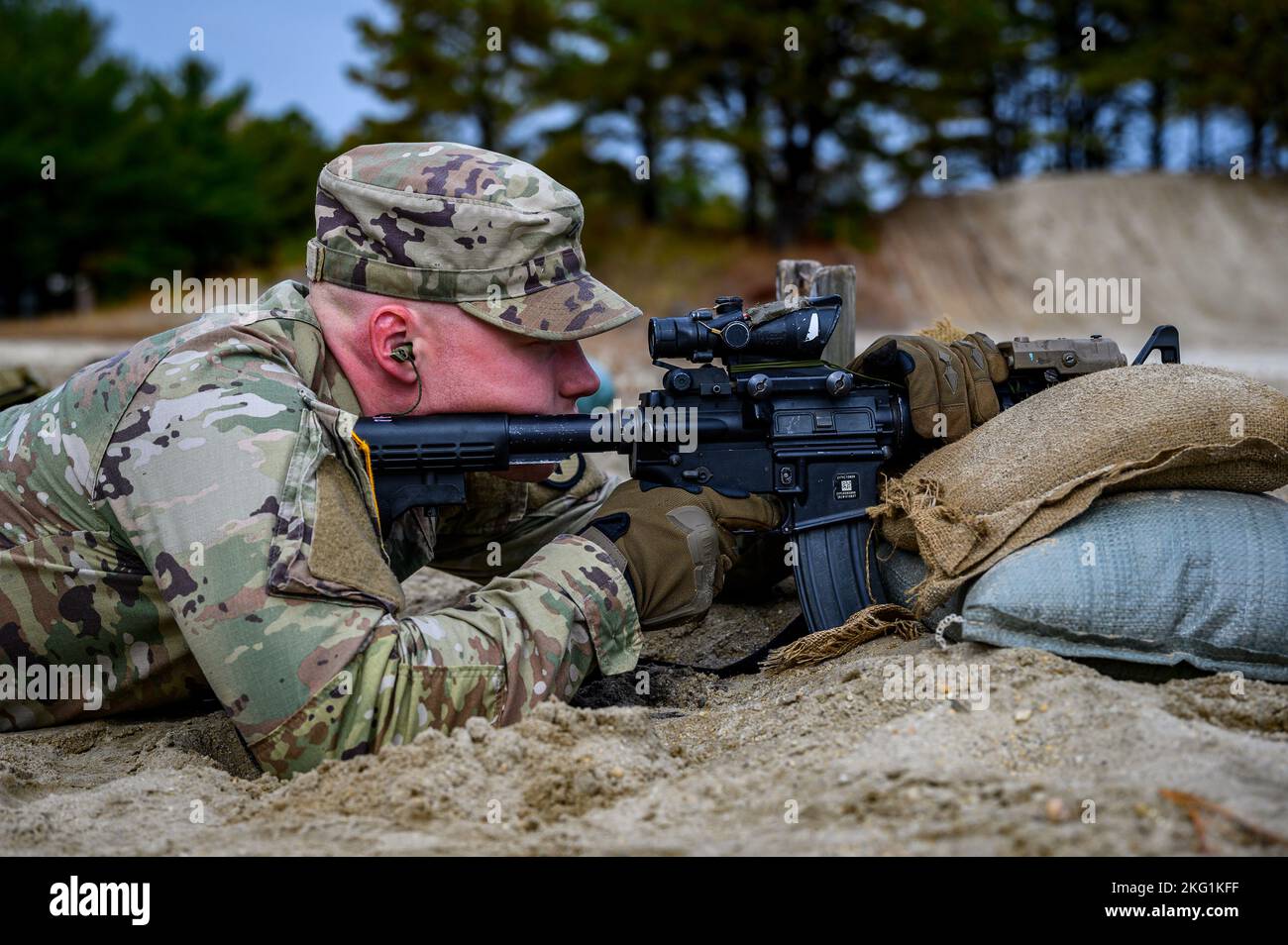 A U.S. Army Soldier with the 1-114th Infantry Regiment, 44th Infantry ...