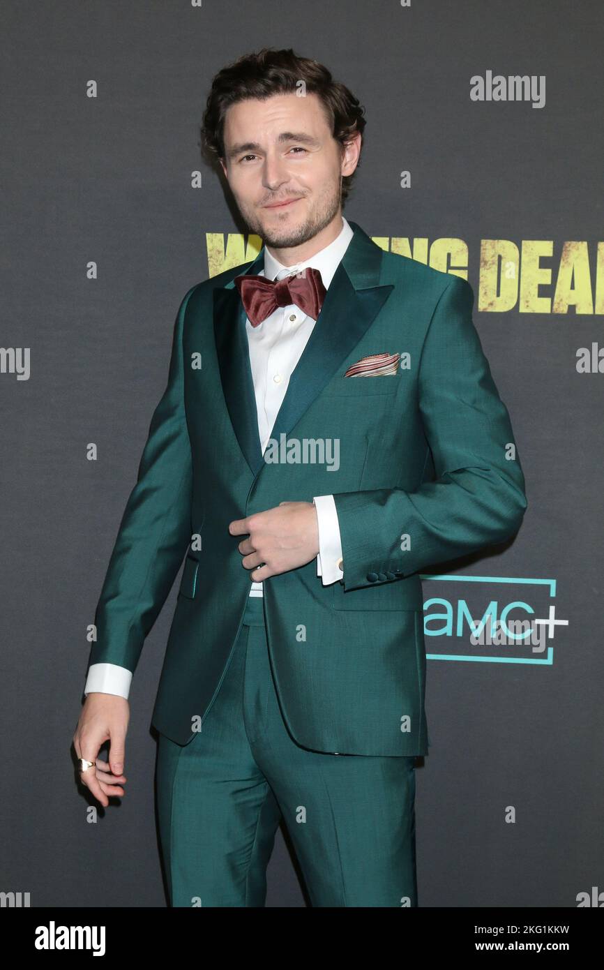 LOS ANGELES - NOV 20: Callan McAuliffe at The Walking Dead Finale at ...