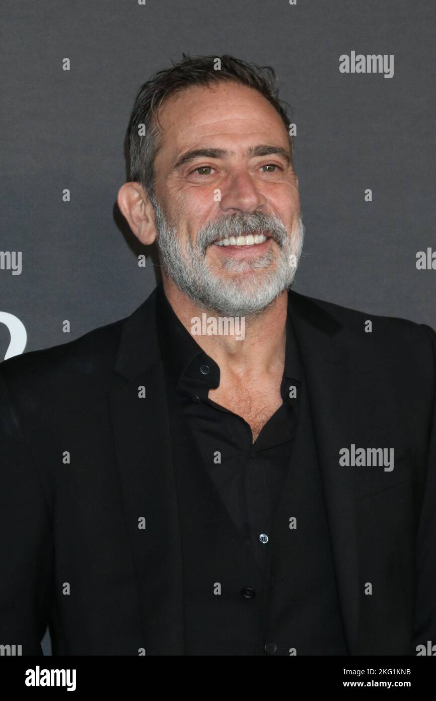 LOS ANGELES - NOV 20: Jeffrey Dean Morgan at The Walking Dead Finale at ...
