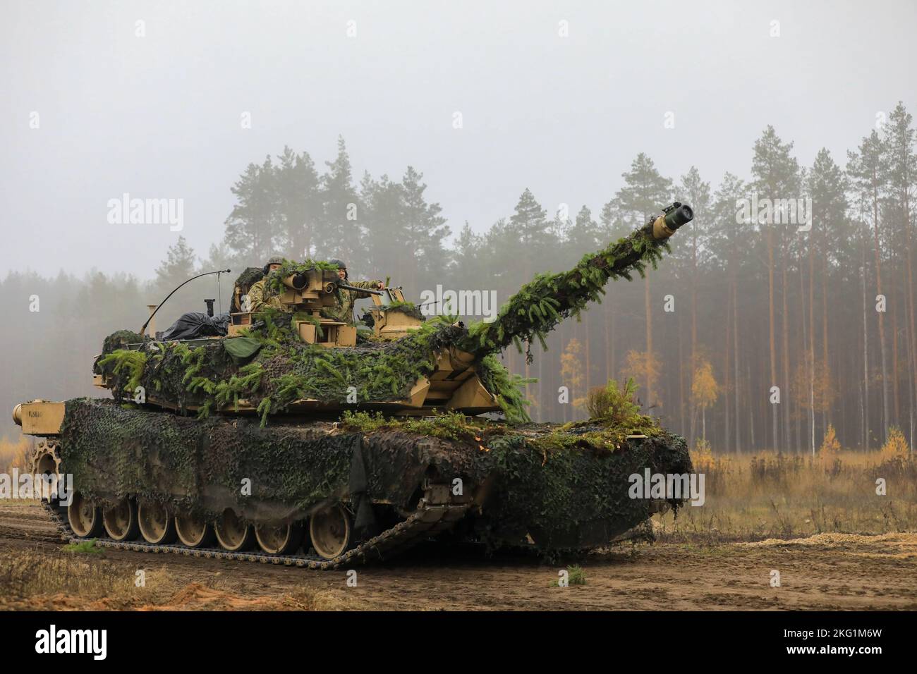 U.S. Soldiers assigned to Ares Company, 1st Battalion, 66th Armor ...