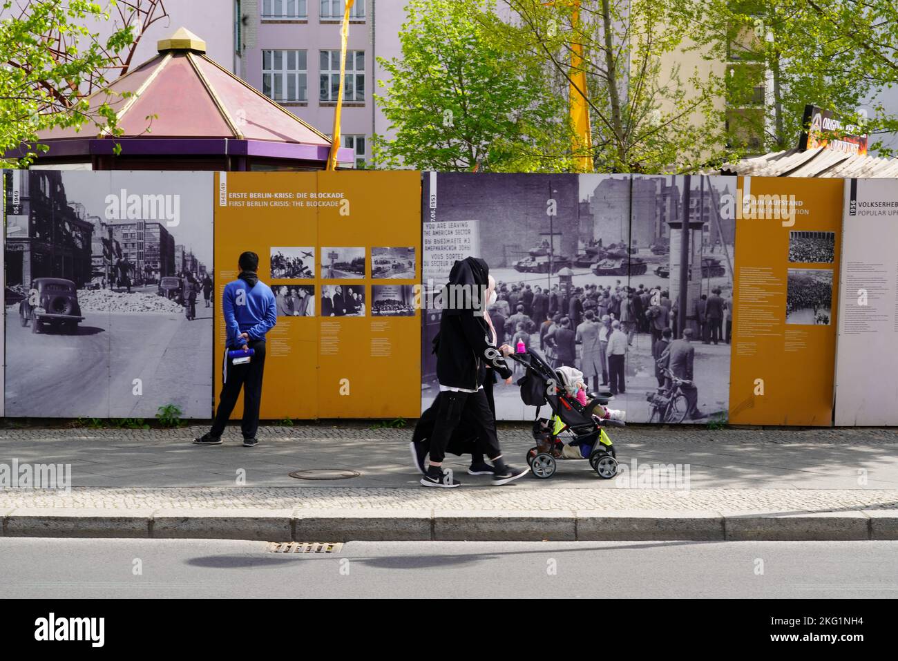 Former border berlin wall hi-res stock photography and images - Alamy