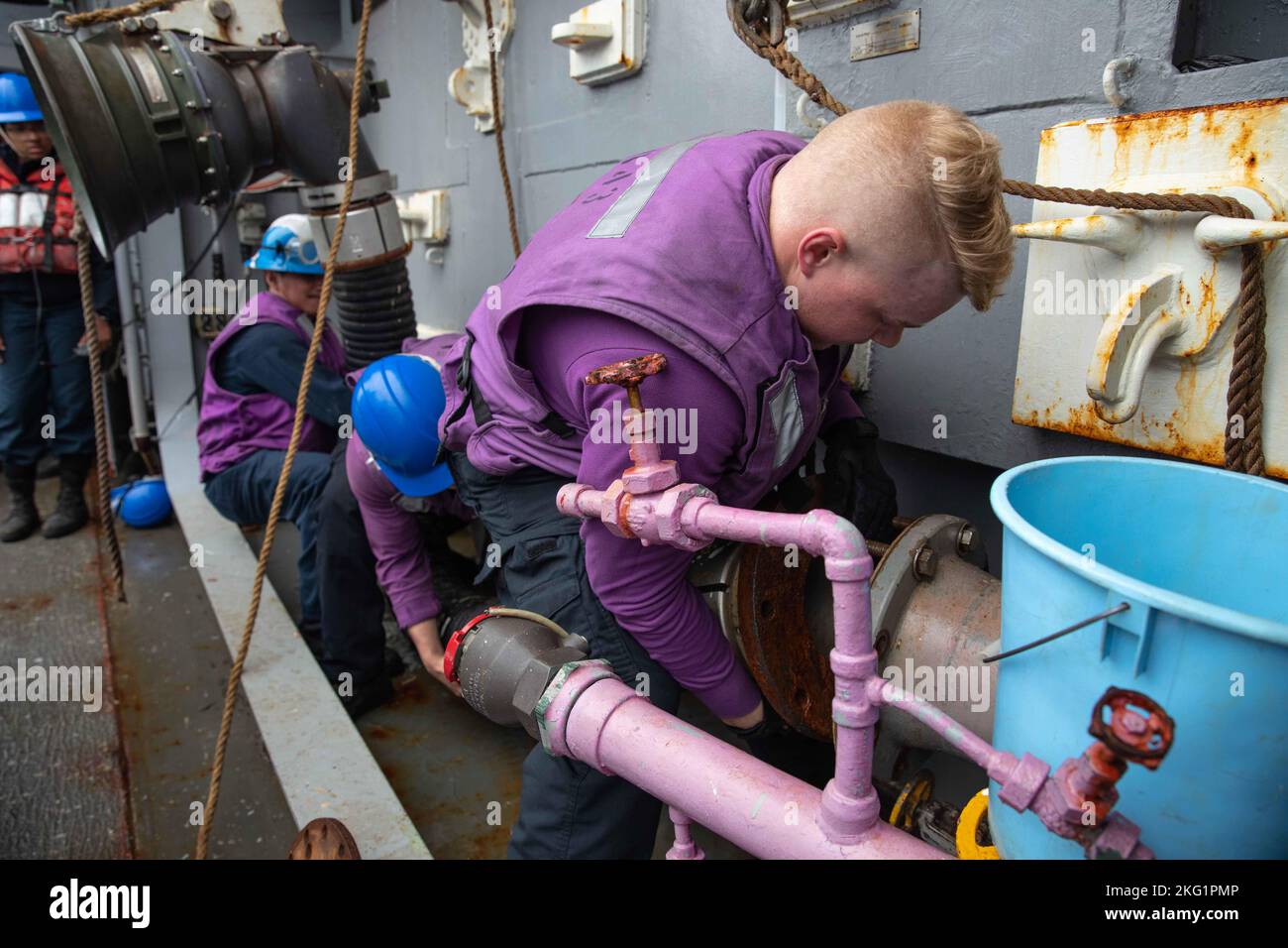 221024-N-LK647-1294 ATLANTIC OCEAN—Damage Controlman 3rd Class Colin ...