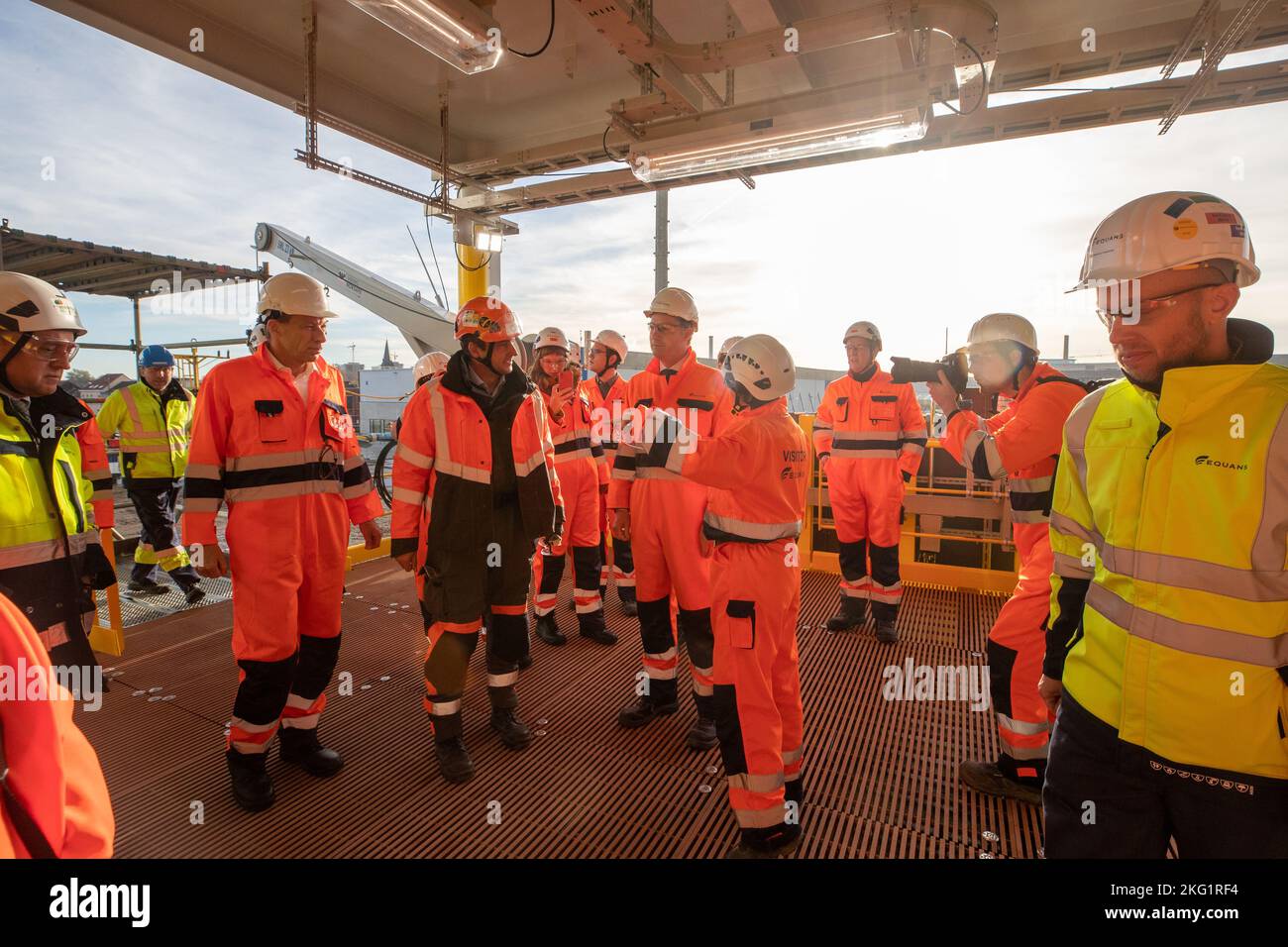 Illustration shows a visit to the construction site of offshore ...