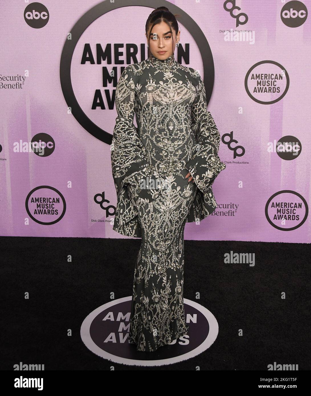 Lauren Jauregui arrives at the 2022 American Music Awards held at the ...