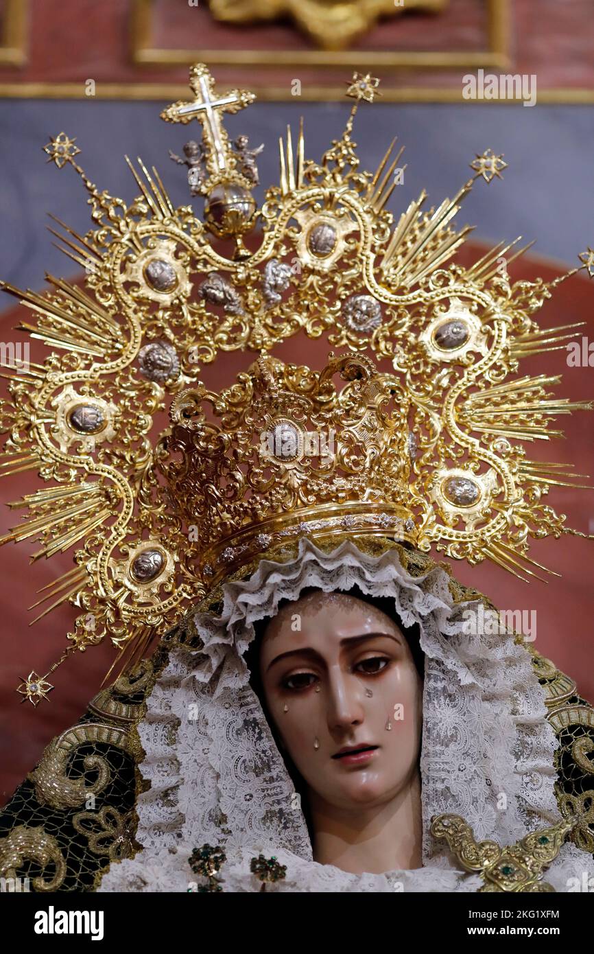 Crowned Virgin Mary statue in a catholic church. Spain Stock Photo - Alamy