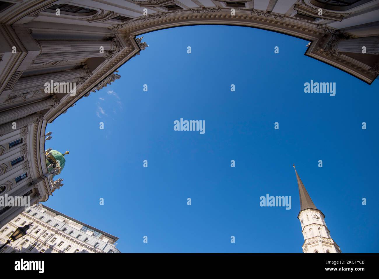 Vienna austria view michaelerplatz square hi-res stock photography and ...