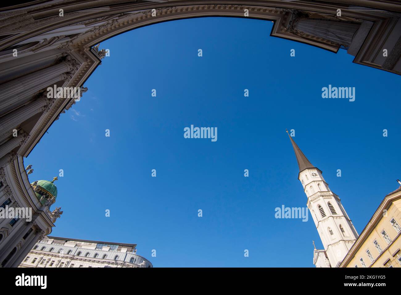 Vienna roman ruins michaelerplatz hi-res stock photography and images ...