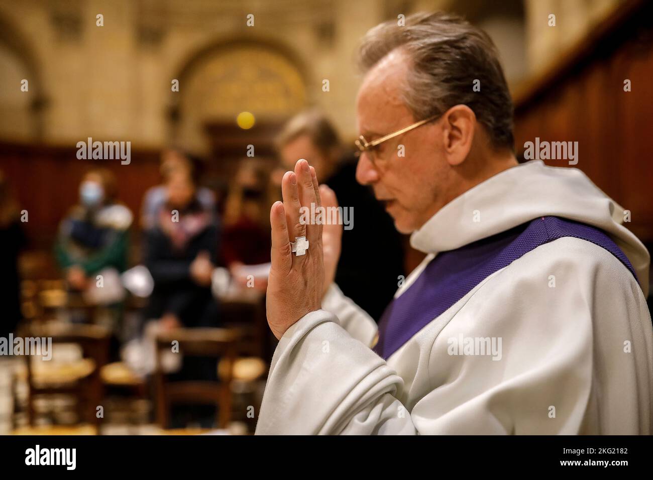 Ecumenical prayer for Ukraine at the Oratoire du Louvre reformed church ...