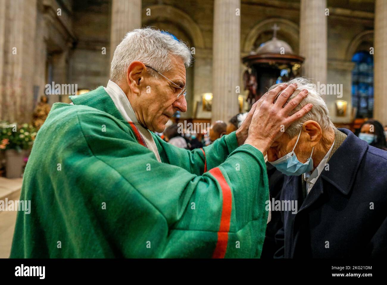 Sunday mass in Saint Philippe du Roule catholic church, Paris ...