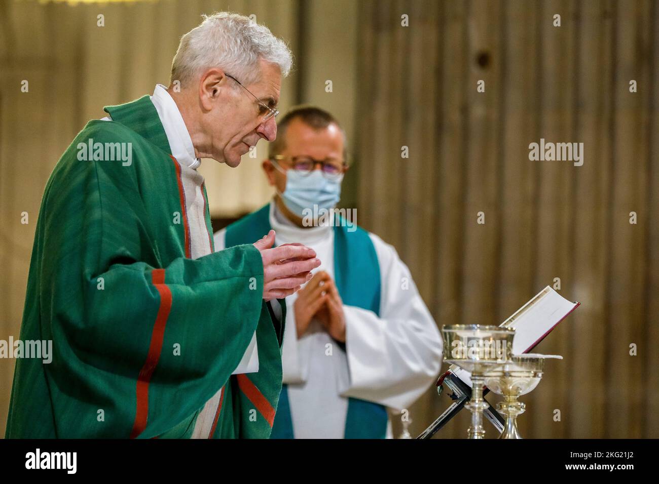 Sunday mass in Saint Philippe du Roule catholic church, Paris Stock ...