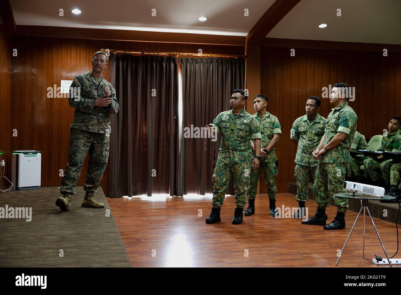 Royal Brunei Land Force (RBLF) soldiers with 2nd Battalion, RBLF ...