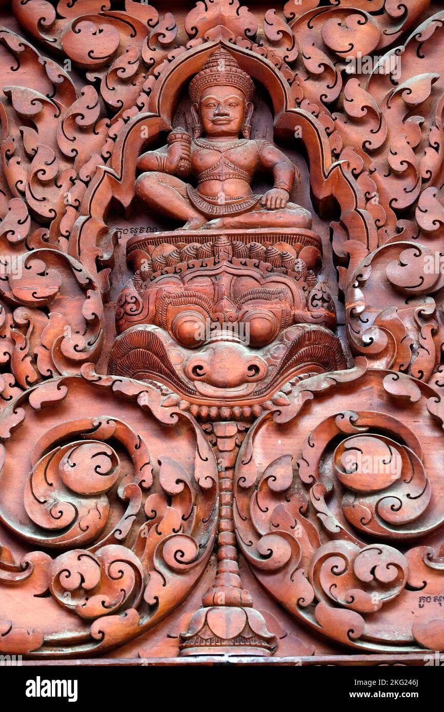 Wat Botum temple. Ornate wooden door lintel. Phnom Penh. Cambodia Stock ...