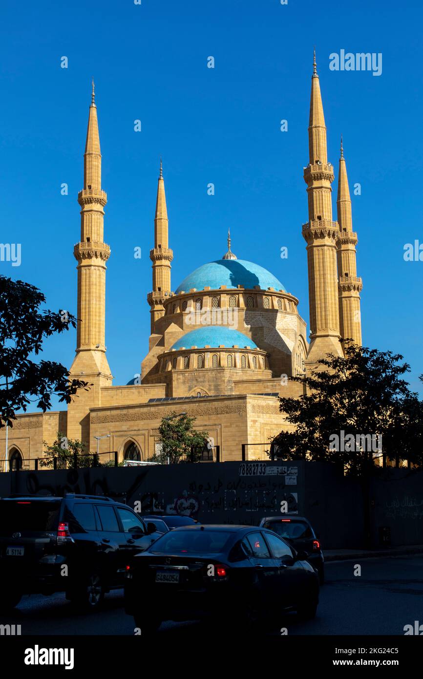 Mohammed al-Amine sunni mosque, Beirut, Lebanon Stock Photo - Alamy