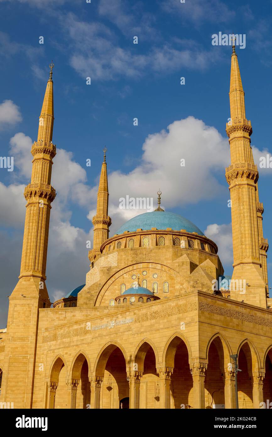 Mohammed al-Amine sunni mosque, Beirut, Lebanon Stock Photo - Alamy