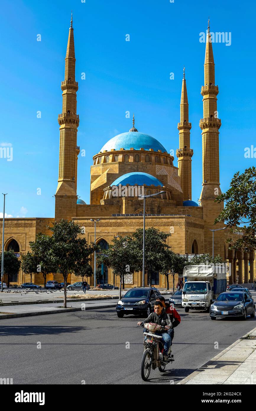 Mohammed al-Amine sunni mosque, Beirut, Lebanon Stock Photo - Alamy