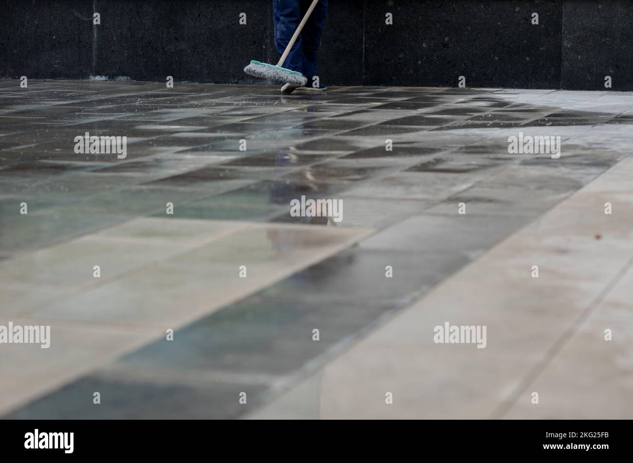 Washing manually hi-res stock photography and images - Alamy