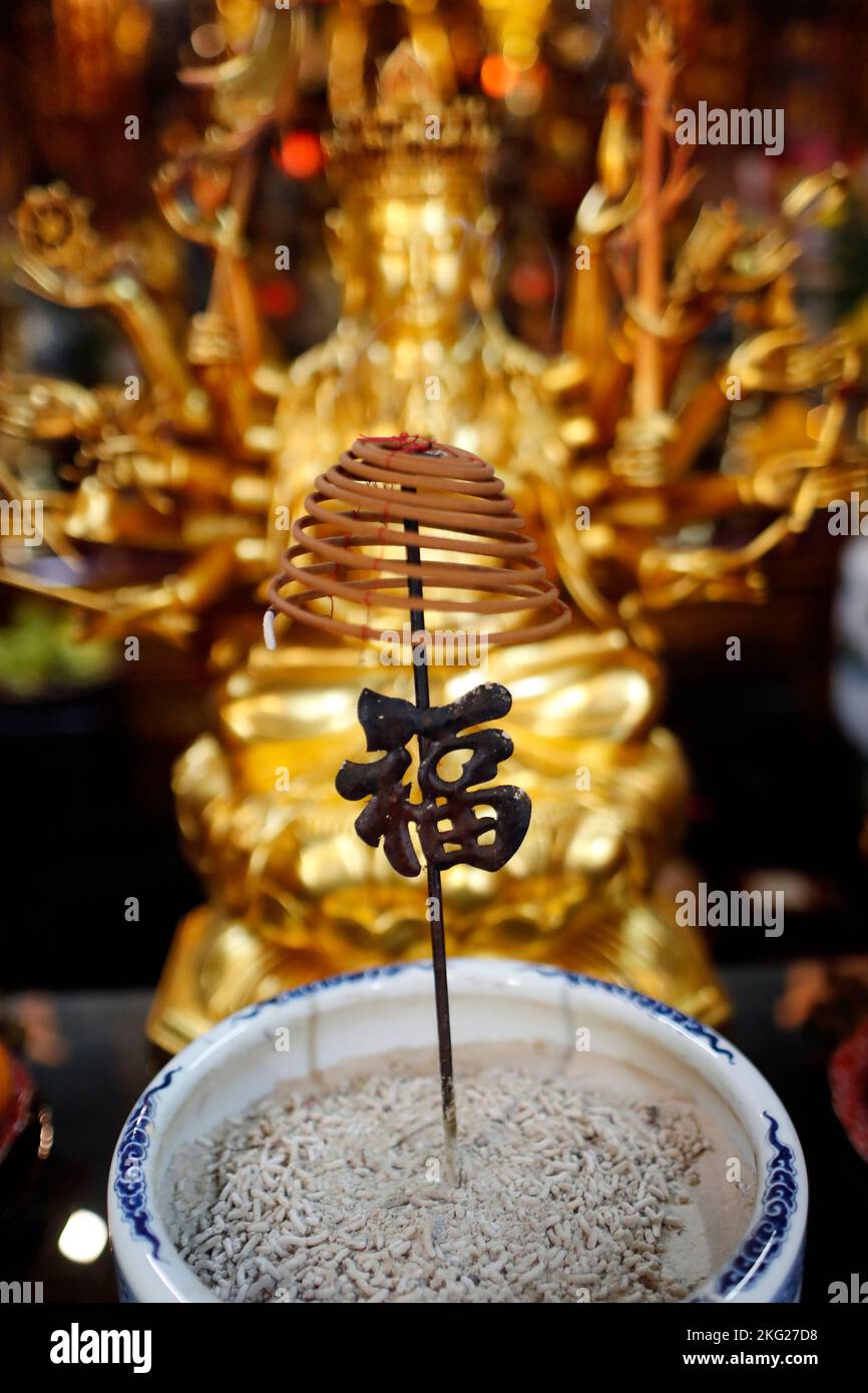 Quoc Tu Giam : The Temple of Literature. Spiral Incense stick burning ...
