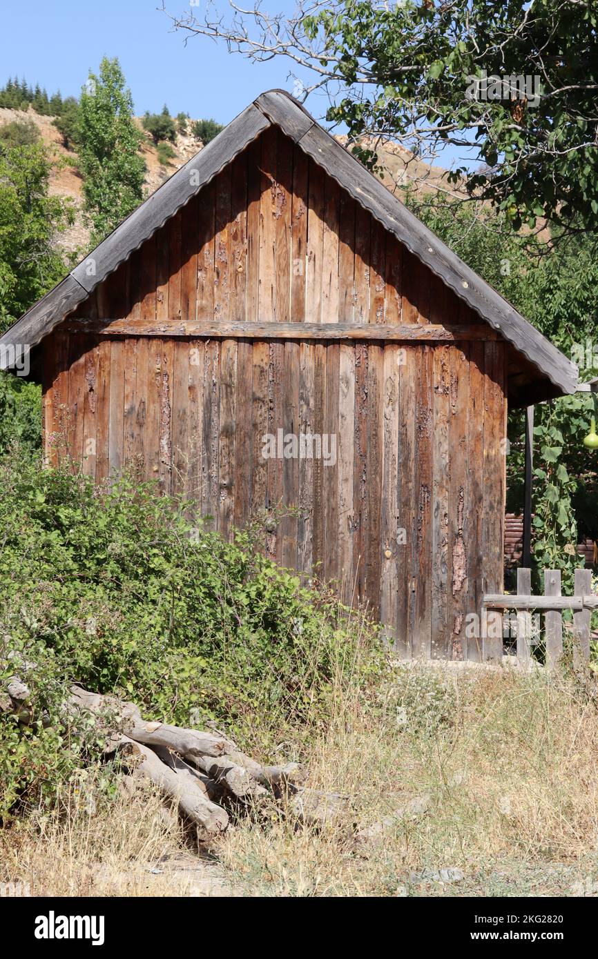 Small shed back garden hi-res stock photography and images - Alamy