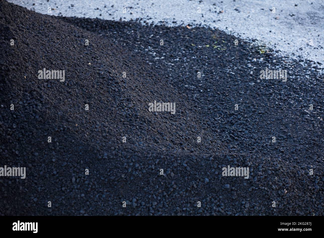 Black top paver hi-res stock photography and images - Alamy