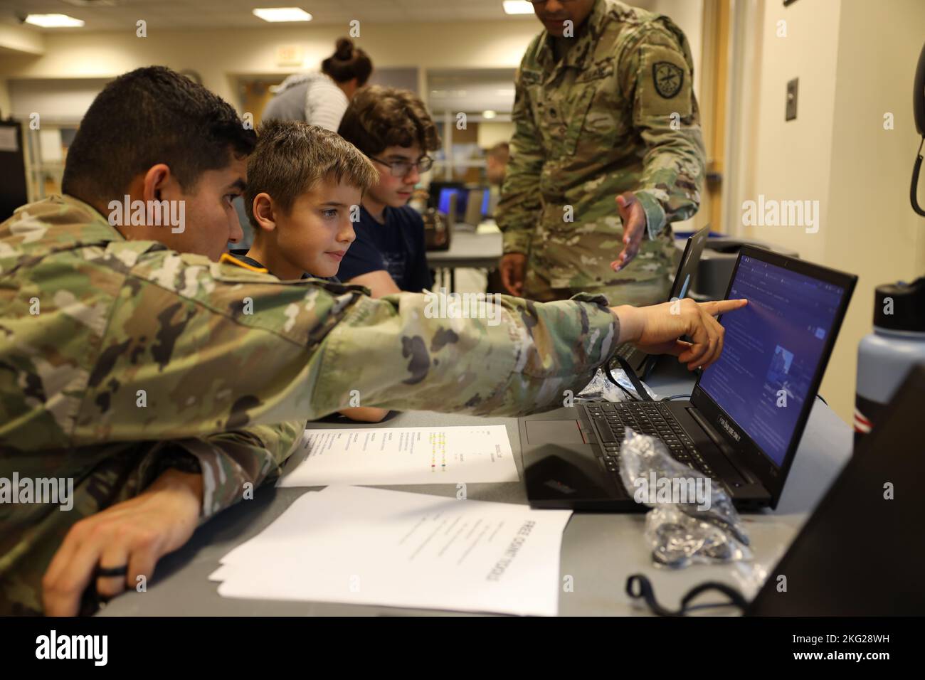 ODENTON, Md. – Soldiers and Civilians representing the 780th Military ...