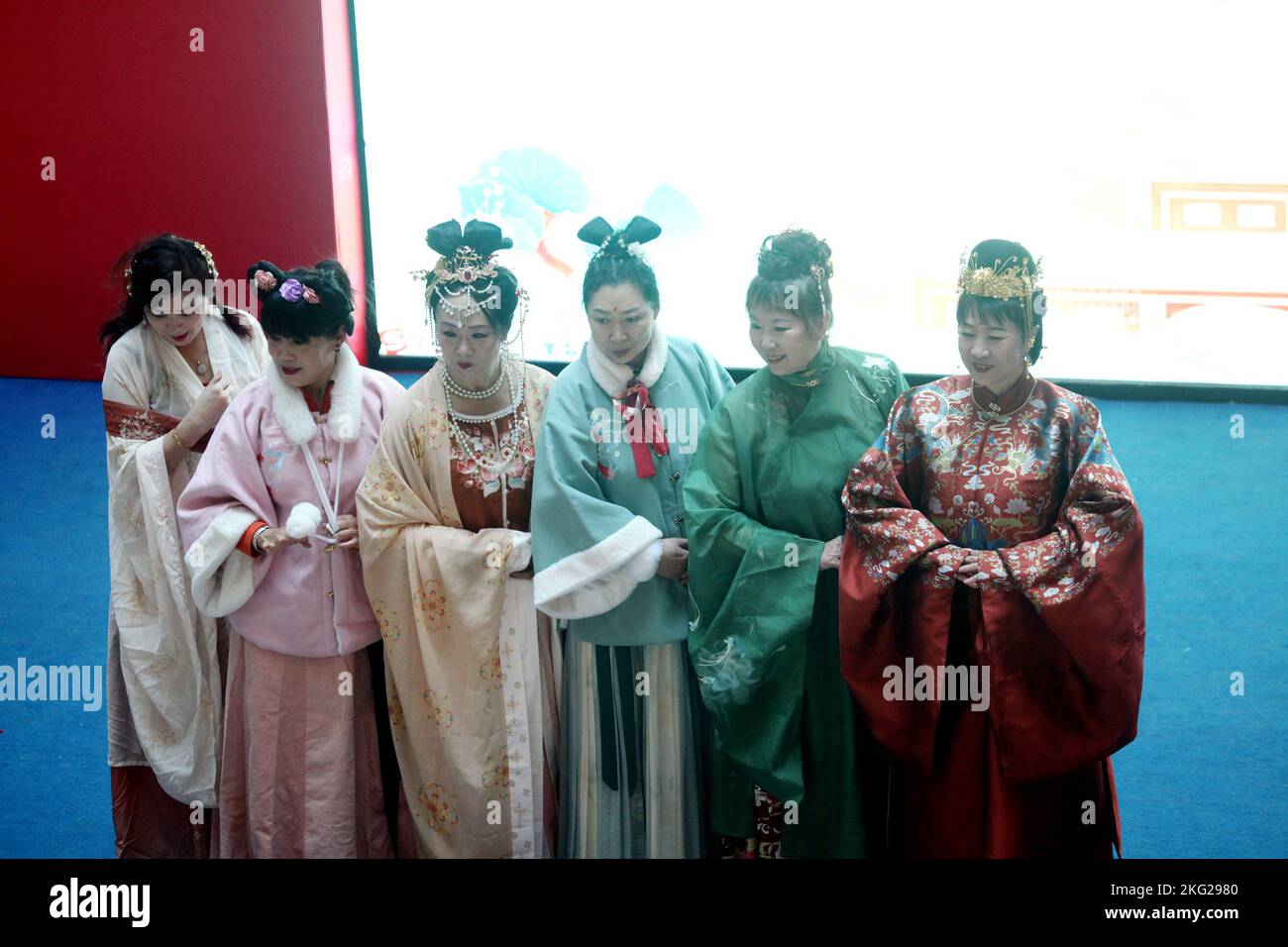 The 8th Shenyang Hanfu Festival opened at Jiuwu Cultural City in ...