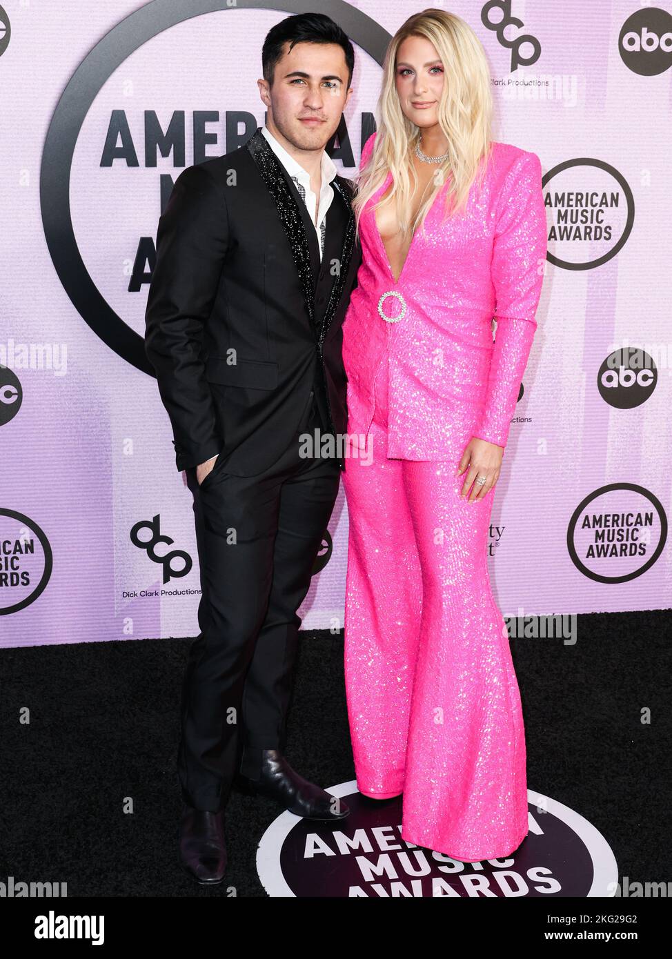 LOS ANGELES, CALIFORNIA, USA - NOVEMBER 20: Chris Olsen and Meghan ...