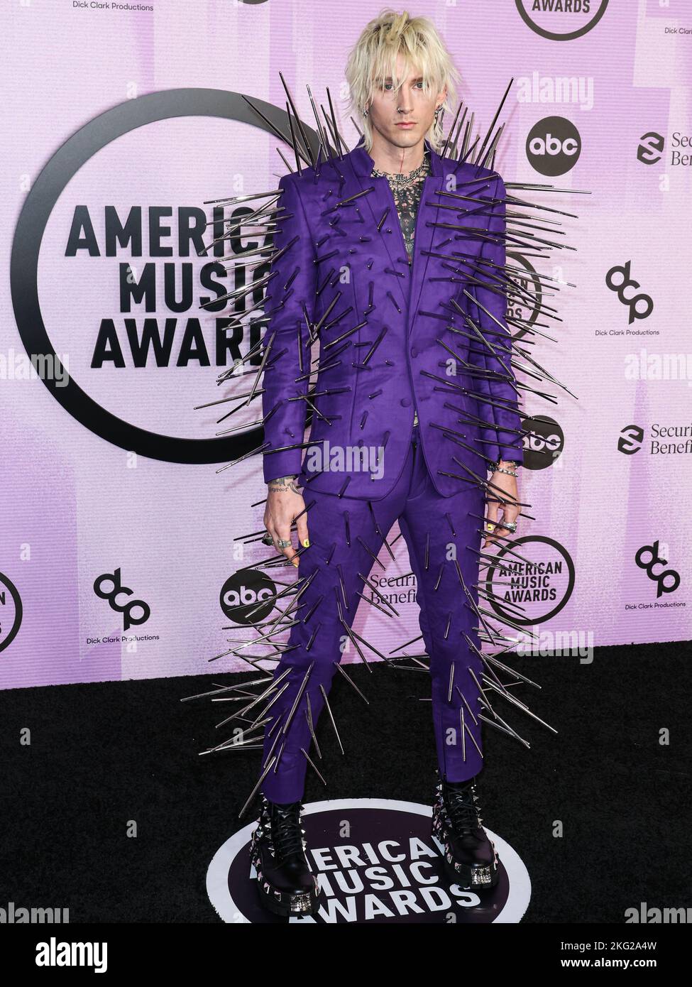 LOS ANGELES, CALIFORNIA, USA - NOVEMBER 20: Machine Gun Kelly (Colson ...