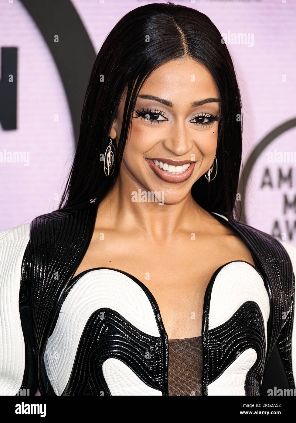 Liza Morrow's Instagram, Twitter & Facebook on IDCrawl