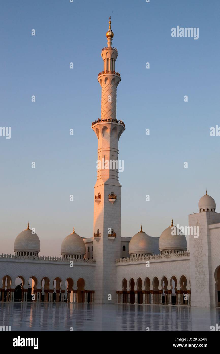 Minaret at Sheikh Zayed Grand Mosque. Architecture. Abu Dhabi. United ...