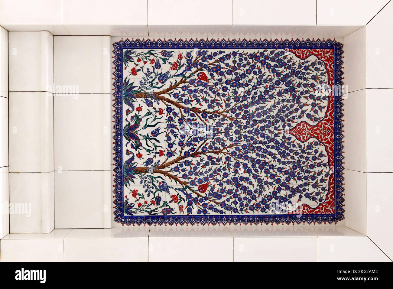Tiles with Islamic motifs. Sheikh Zayed Grand Mosque. Abu Dhabi. United ...