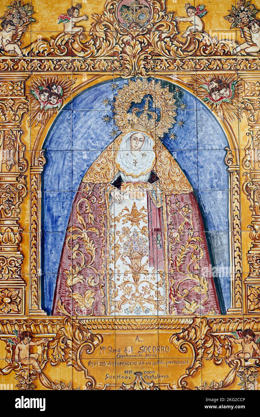 Crowned Virgin Mary statue in a catholic church. Spain Stock Photo - Alamy