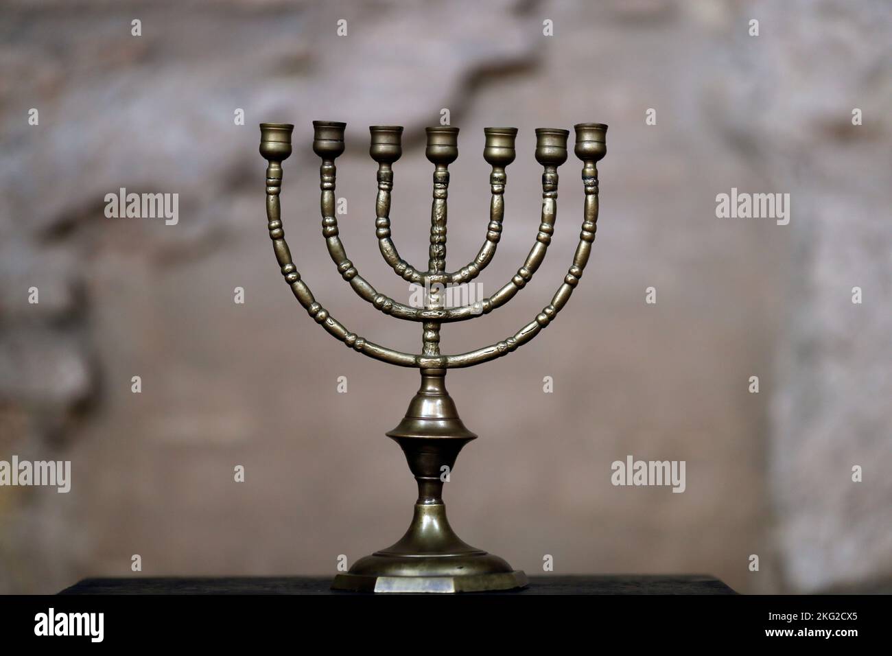 Menorah jewish symbol hi-res stock photography and images - Alamy