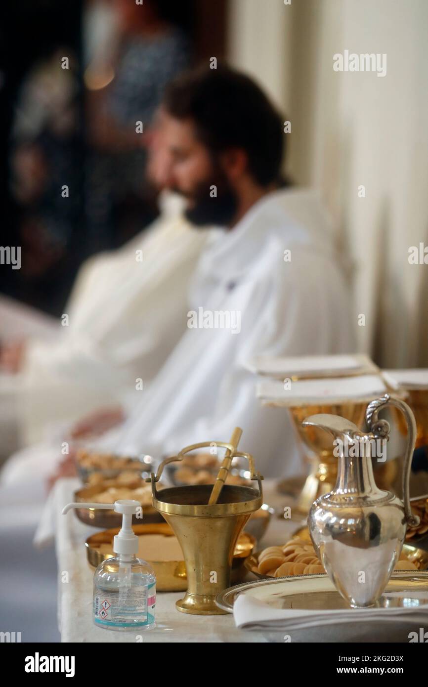 Catholic mass. Eucharist table with the liturgical items.Ê France Stock ...