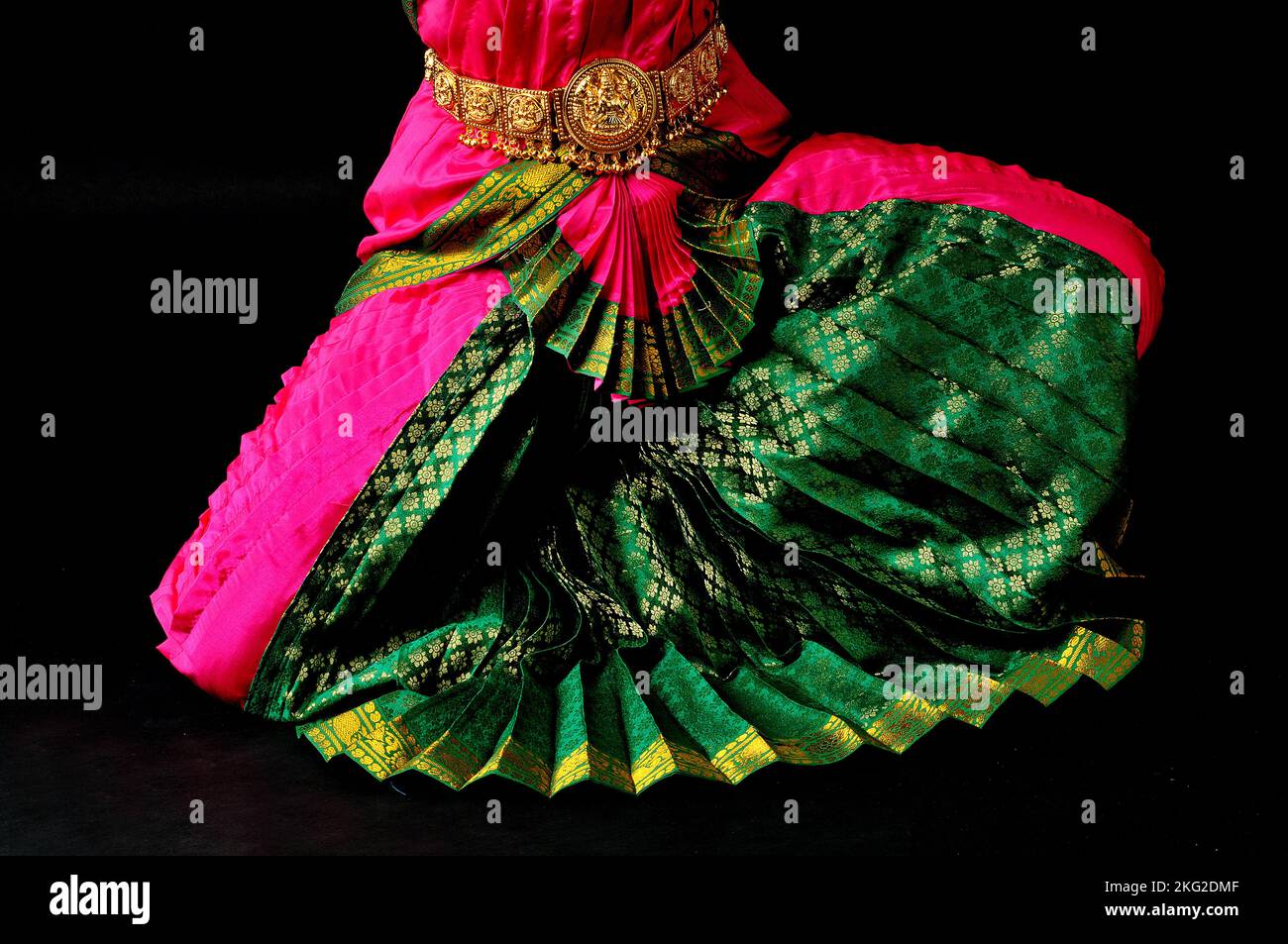 Bharata natyam dancer hi-res stock photography and images - Alamy