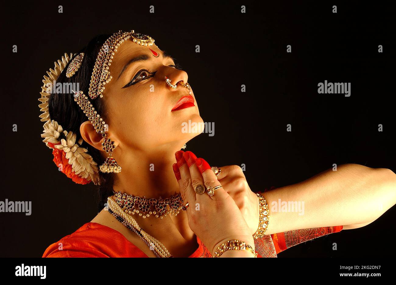 Bharata Natyam dancer in Paris, France Stock Photo - Alamy