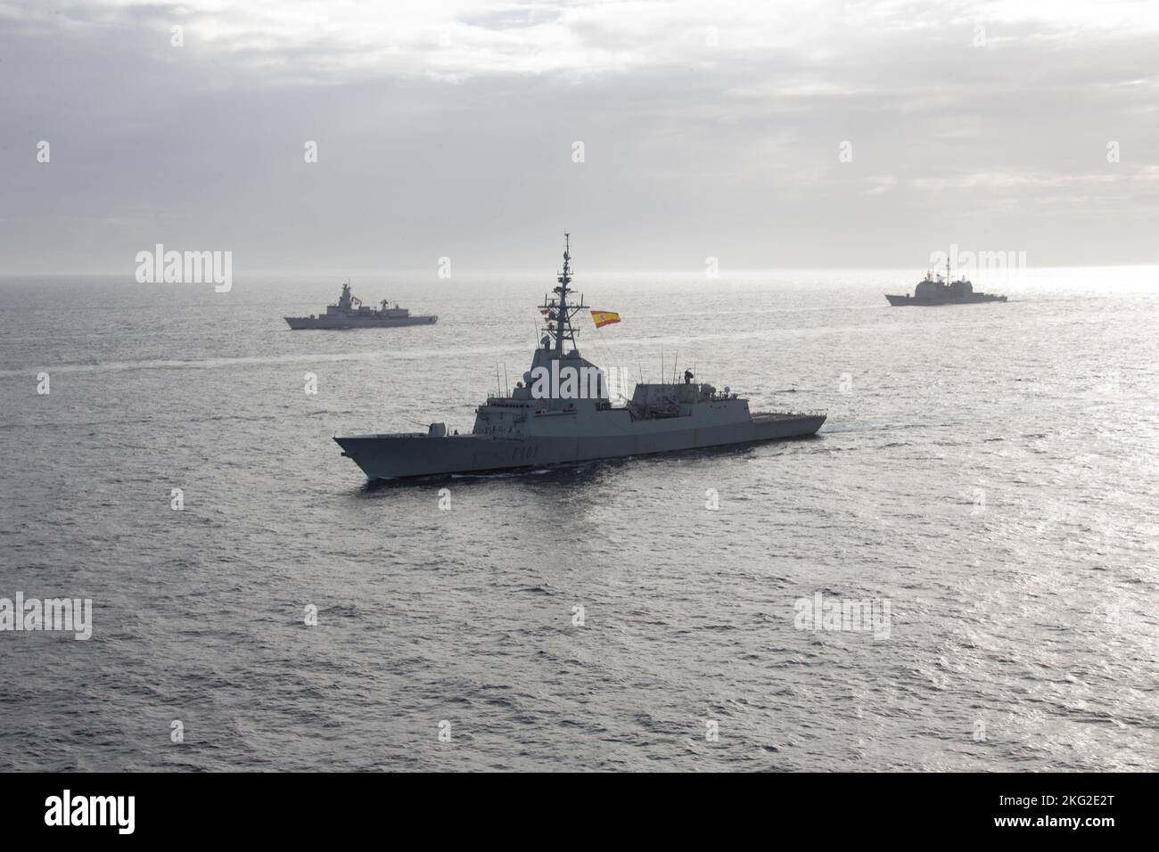 The Spanish Armada frigate Álvaro de Bazán (F 101) steams in formation ...