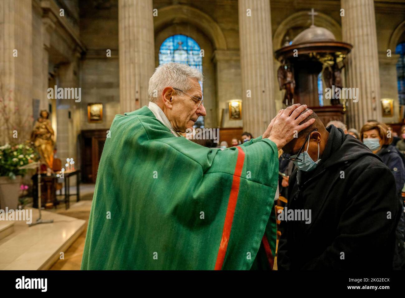 Sunday mass in Saint Philippe du Roule catholic church, Paris ...
