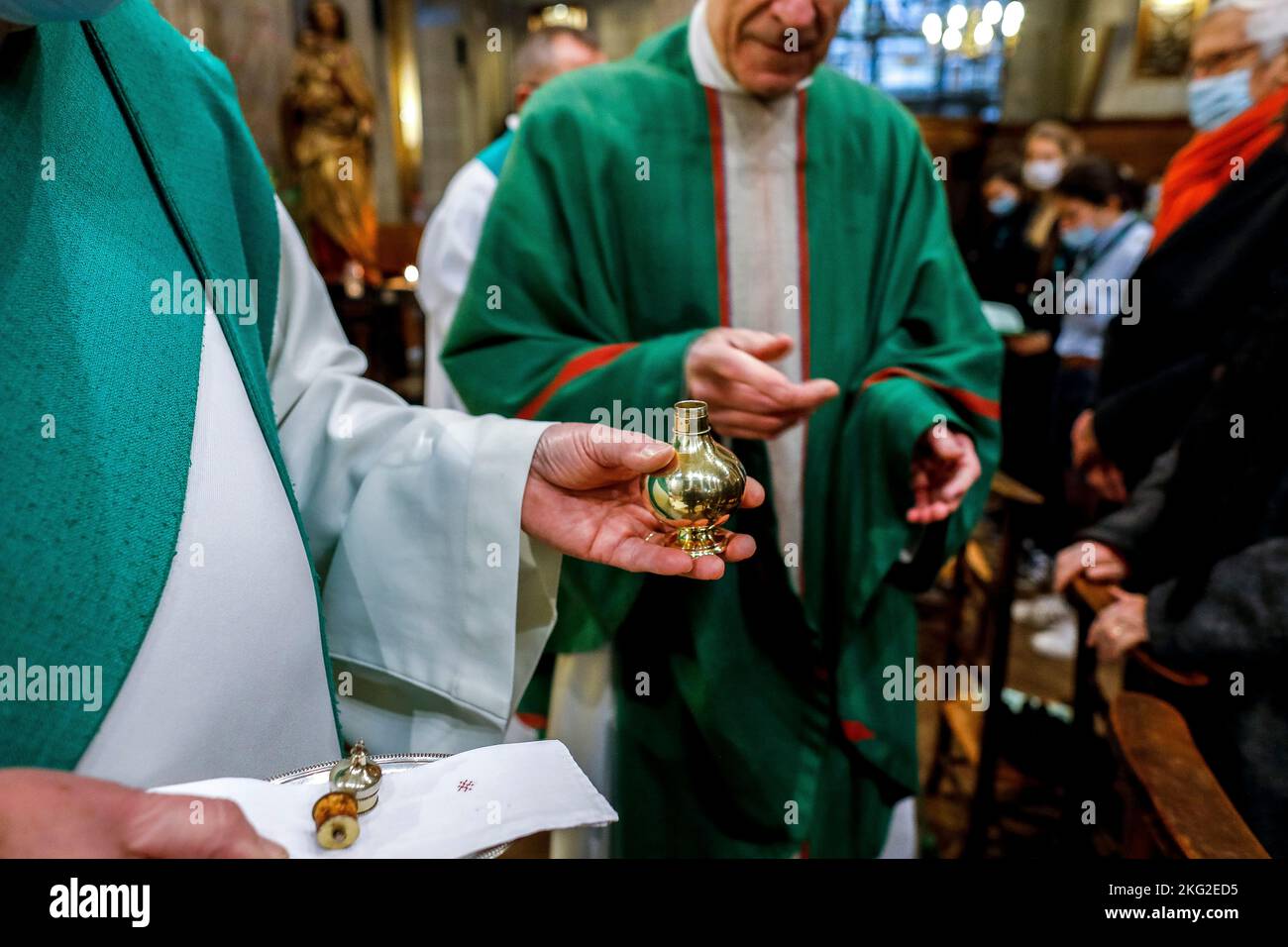Sunday mass in Saint Philippe du Roule catholic church, Paris ...
