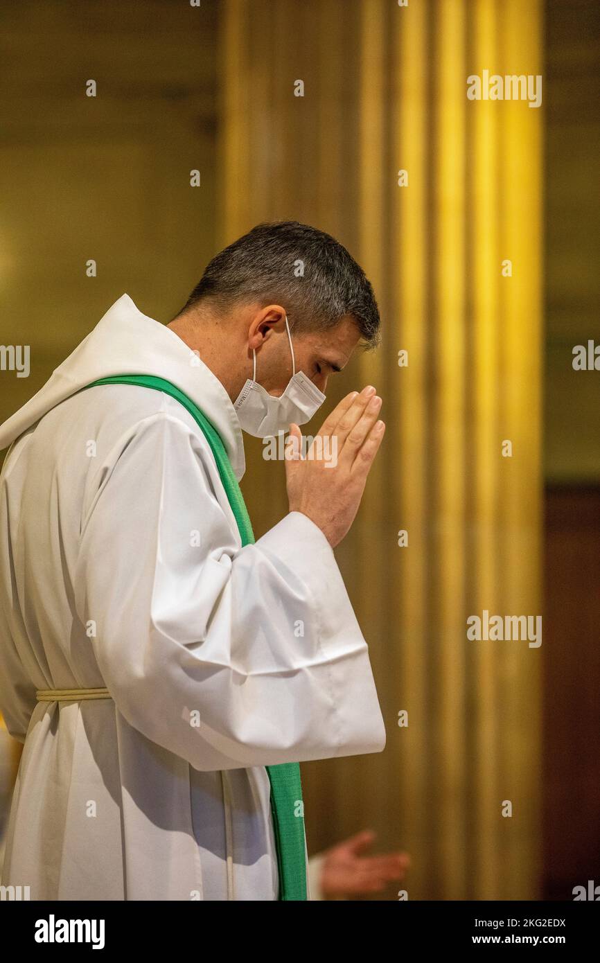 Sunday mass in Saint Philippe du Roule catholic church, Paris Stock ...
