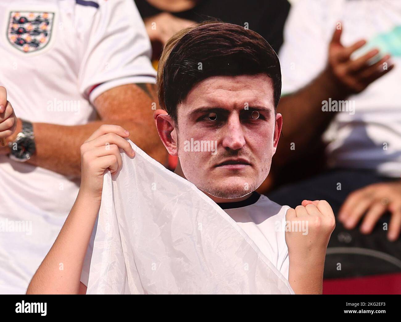 World cup qatar 2022 mask hi-res stock photography and images - Alamy