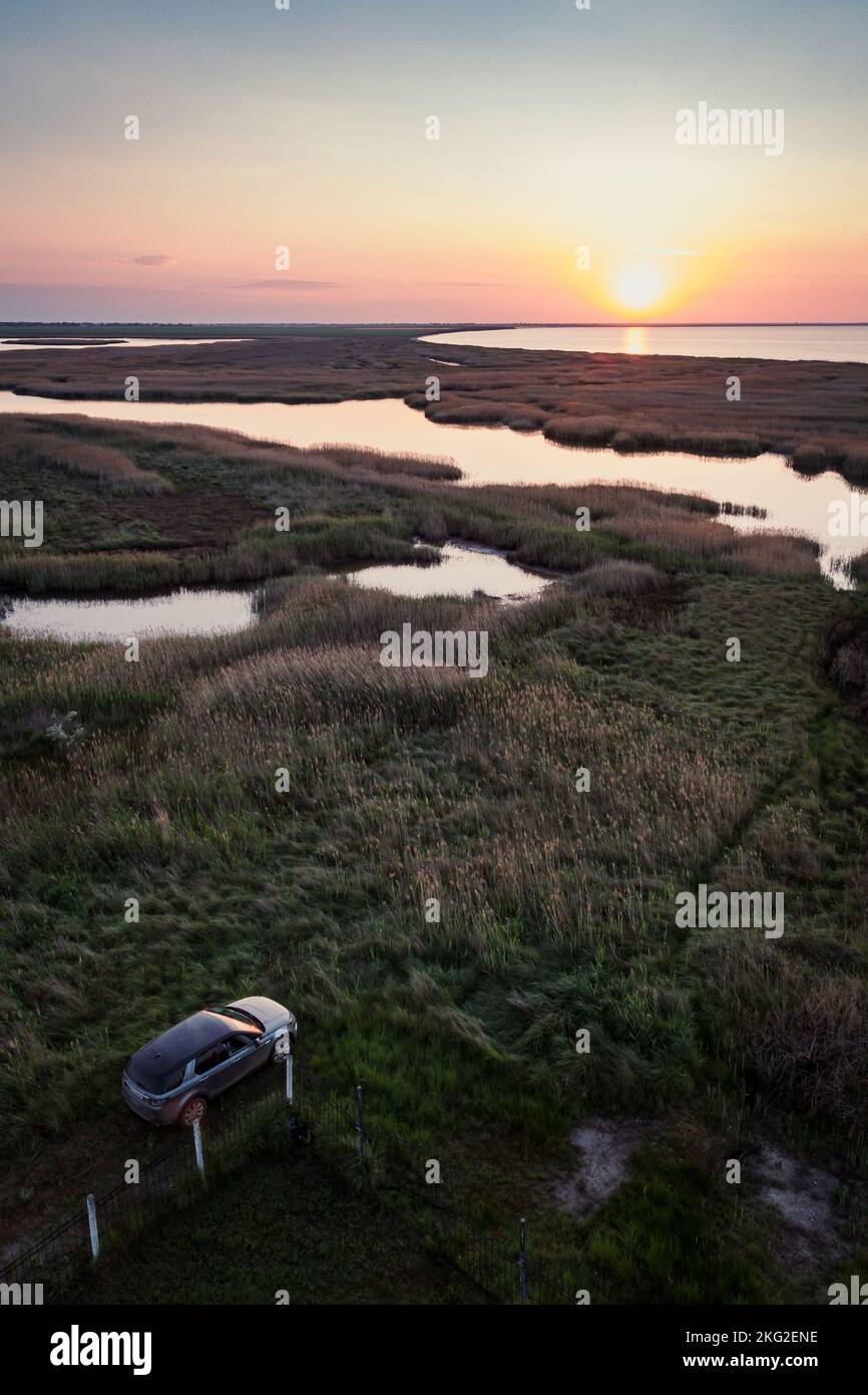 Fens in sun hi-res stock photography and images - Alamy