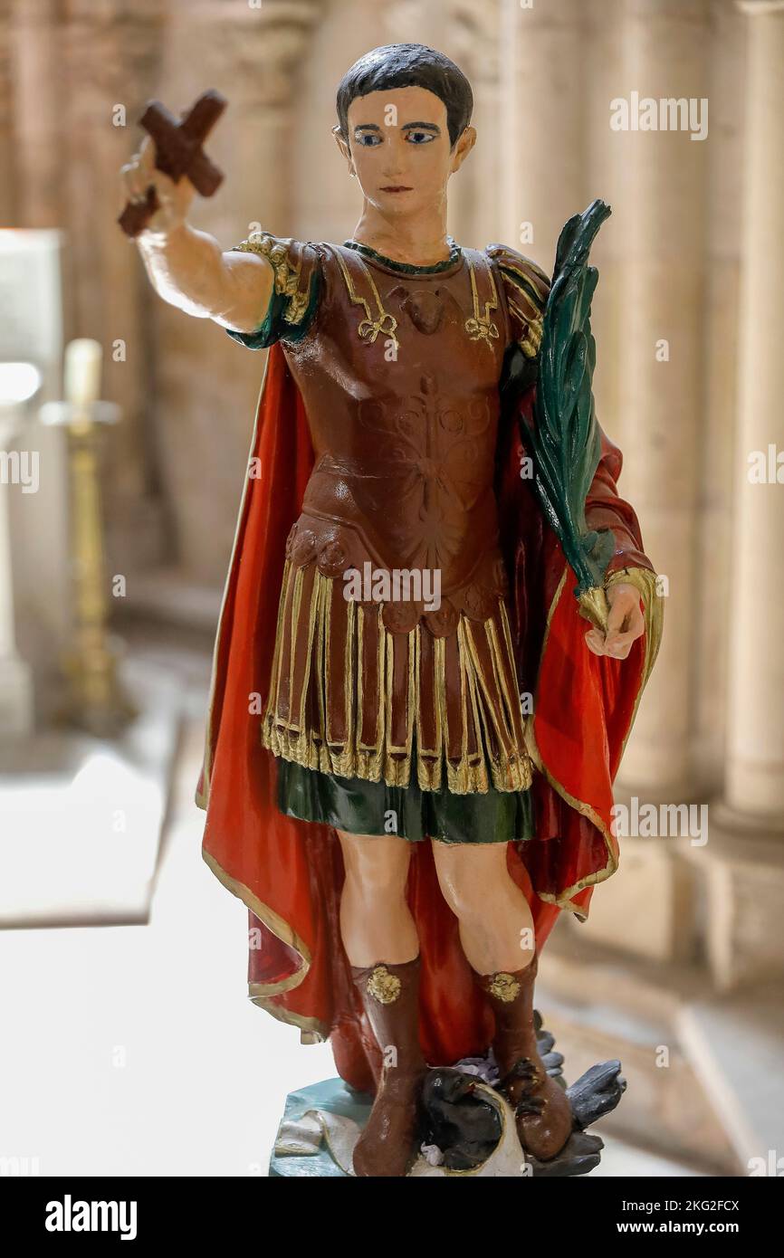Saint martin statue hi-res stock photography and images - Alamy