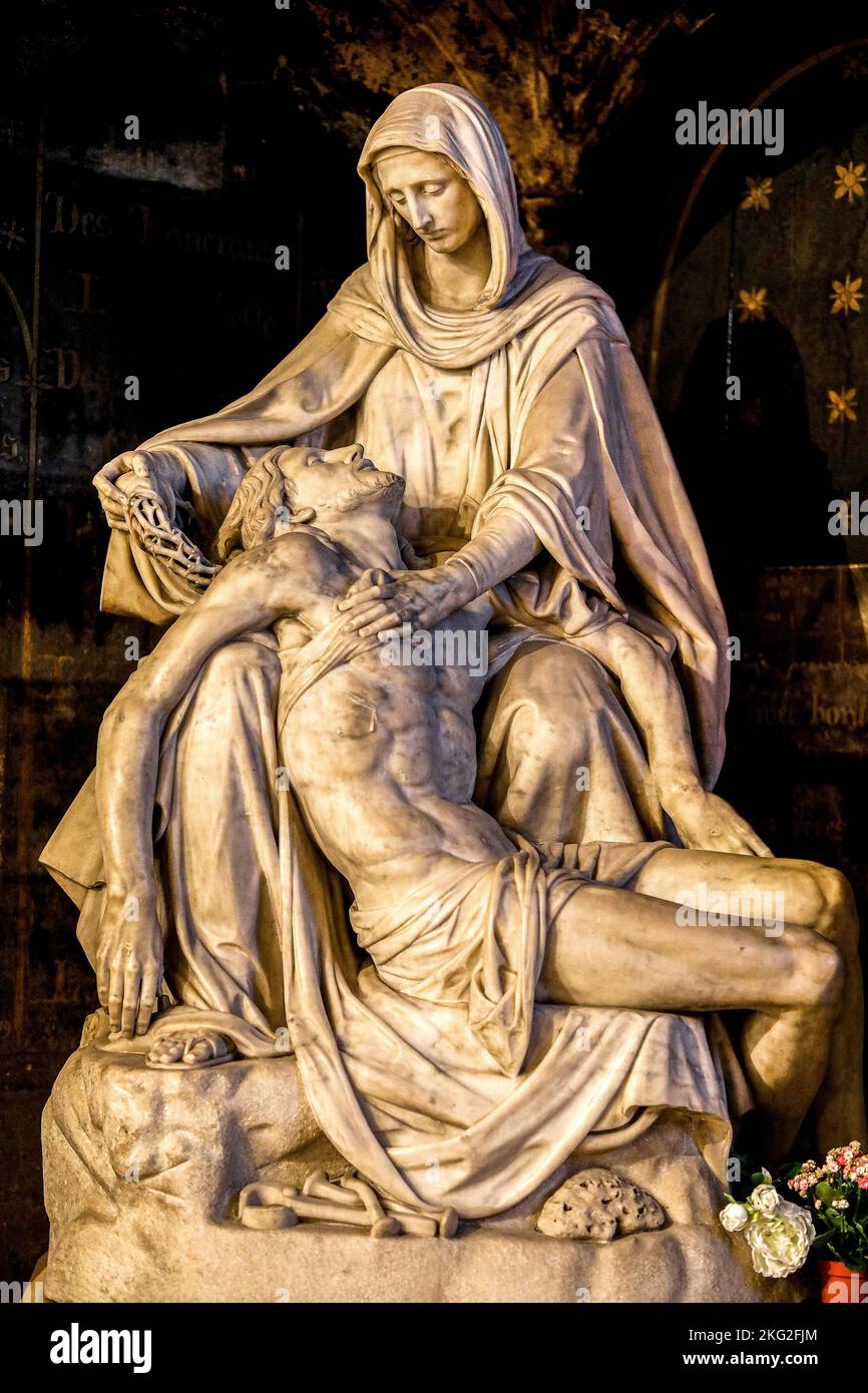 Marble Pieta statue by Bonnardel in Saint-Germain-l'Auxerrois catholic ...