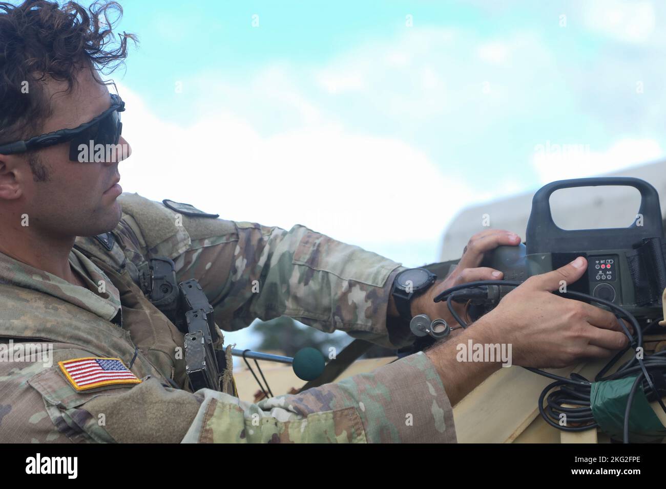 Soldiers assigned to to 65th Brigade Engineer Battalion, 2nd Brigade ...