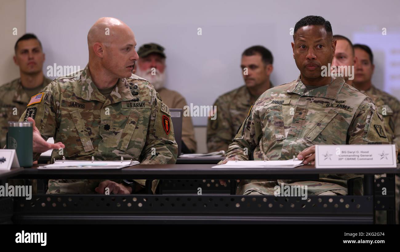 U.S. Army Lt. Col. Ian J. Jarvis (Left), 79th Explosive Ordnance ...
