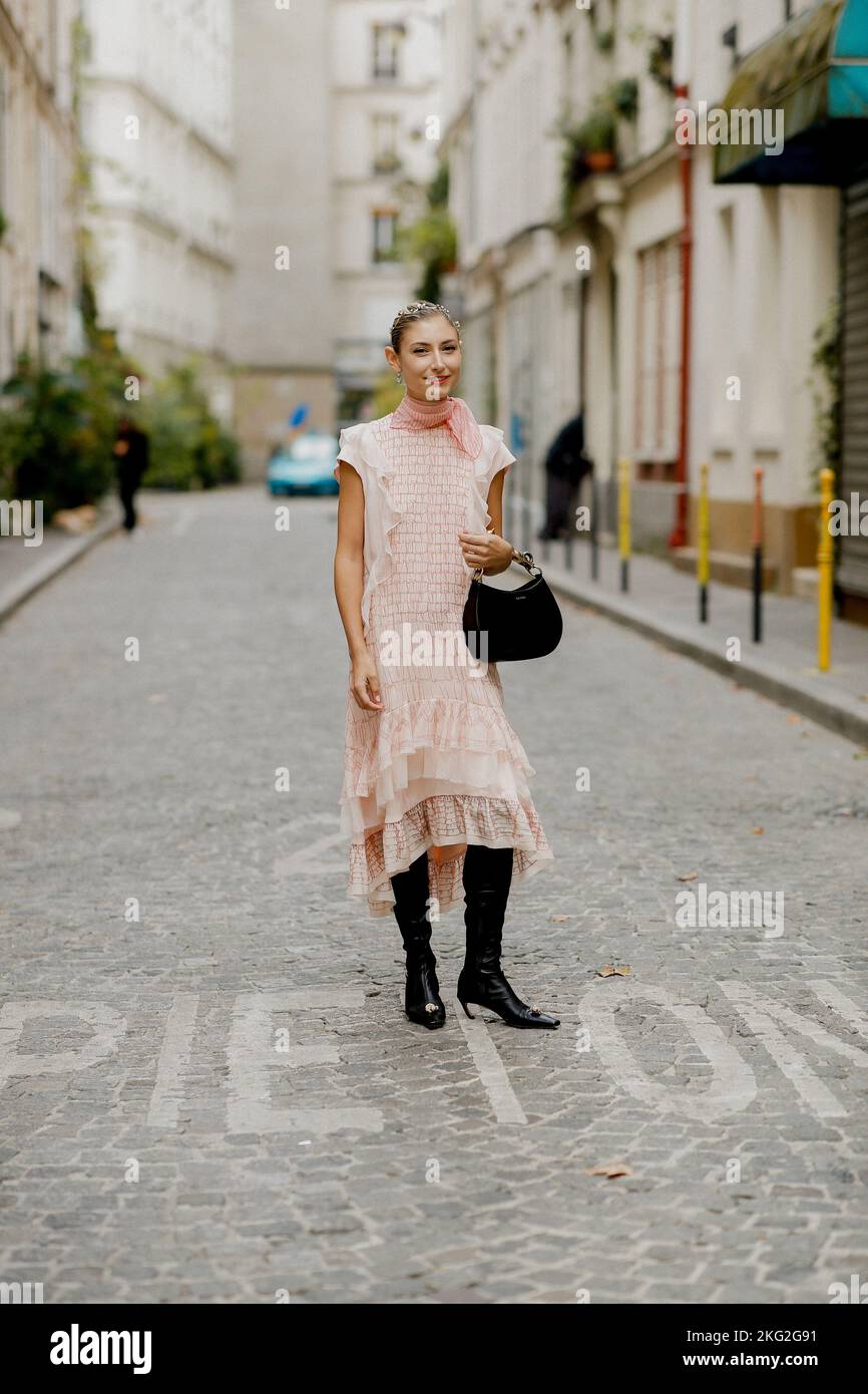 Jenny walton paris hi-res stock photography and images - Alamy