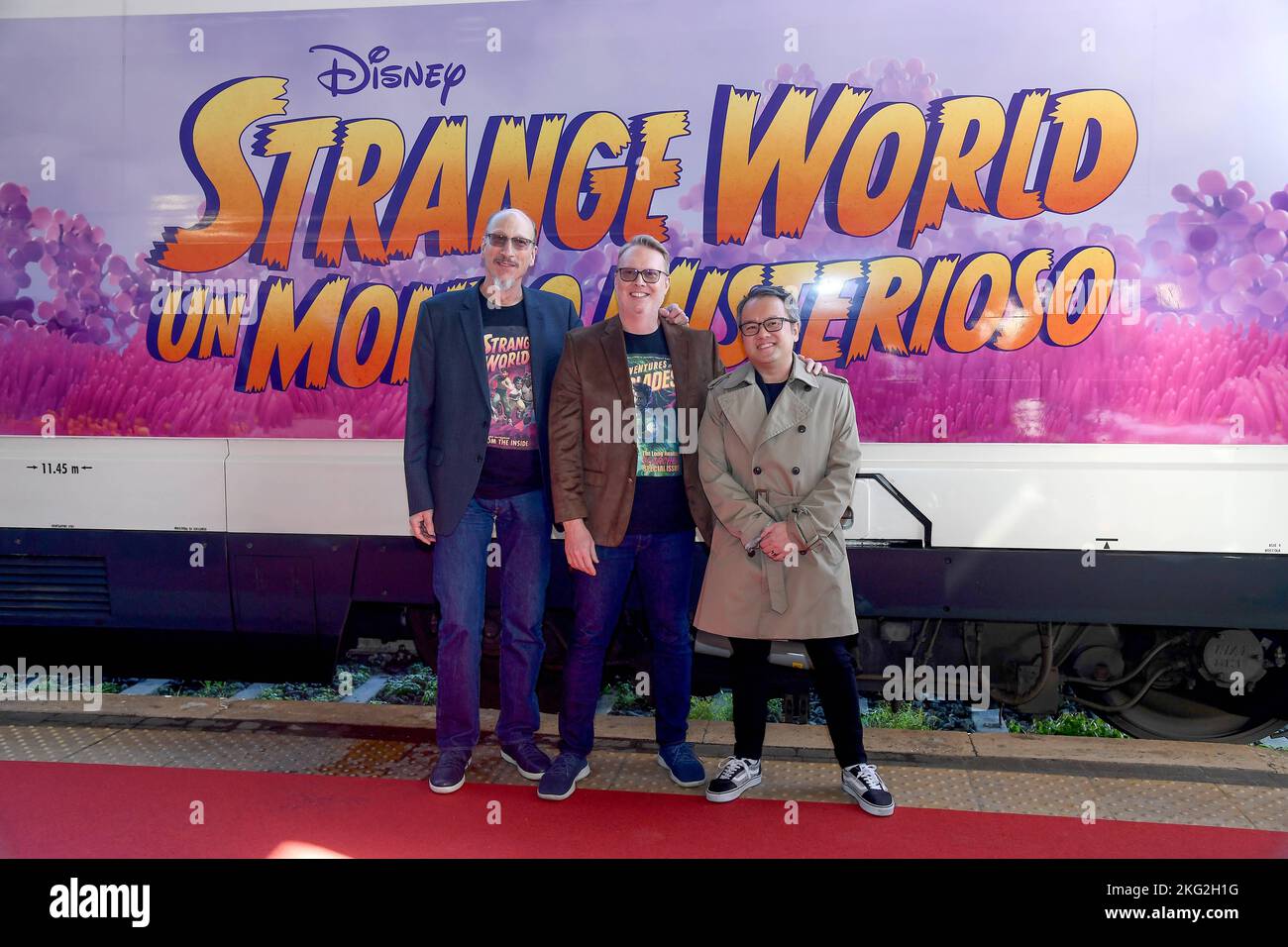 Don hall and qui nguyen hi-res stock photography and images - Alamy