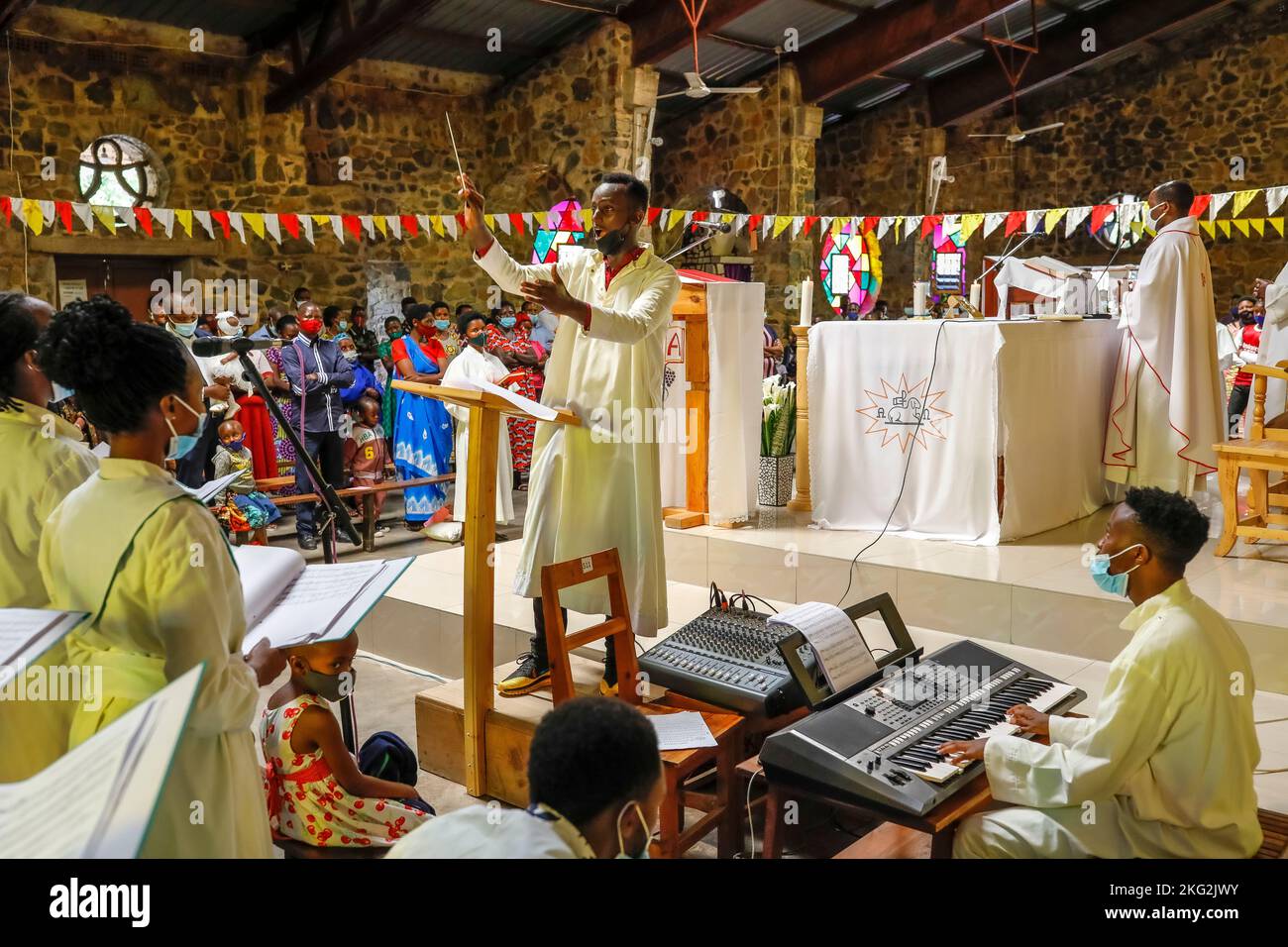Choir singing at mass in Karongi Genocide Memorial church, Kibuye ...
